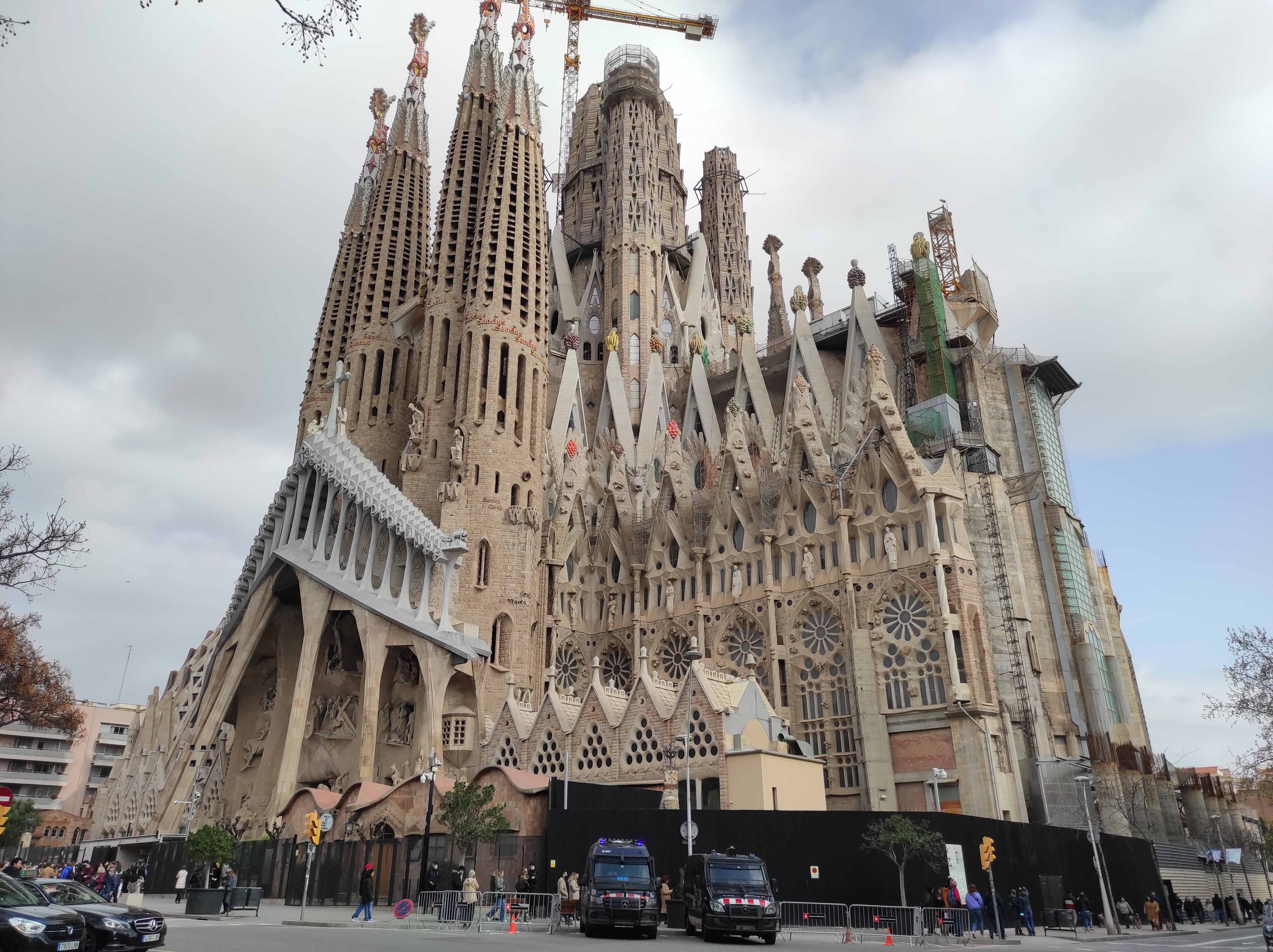 Sagrada Familia Crypt | Antoni Gaudí's Final Resting Place